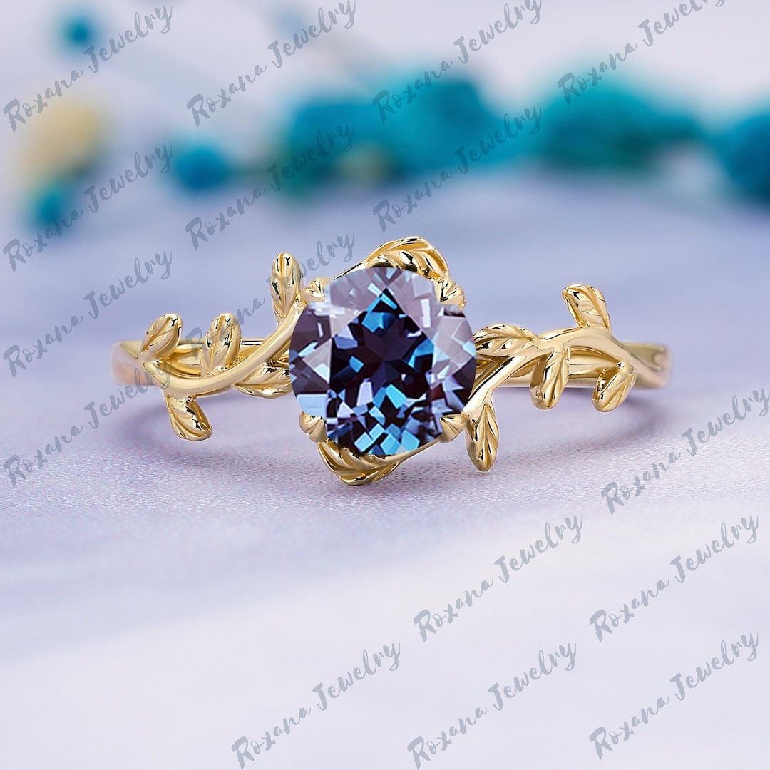 Round Cut Alexandrite Engagement Ring Solid Yellow Gold Ring Nature ...