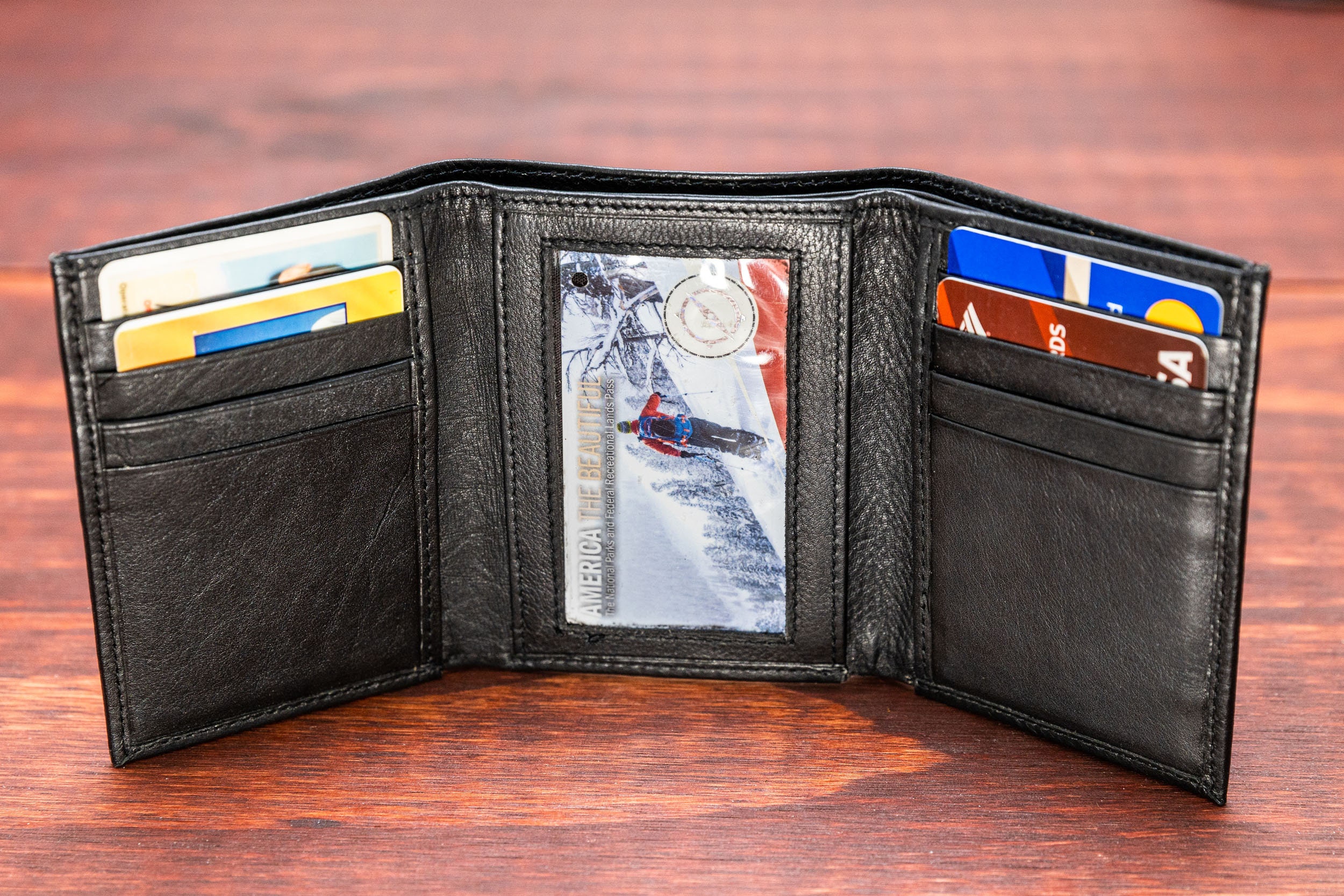 Personalized RFID Trifold Wallets for Men. 8 Credit Card & 1 ID Holder ...