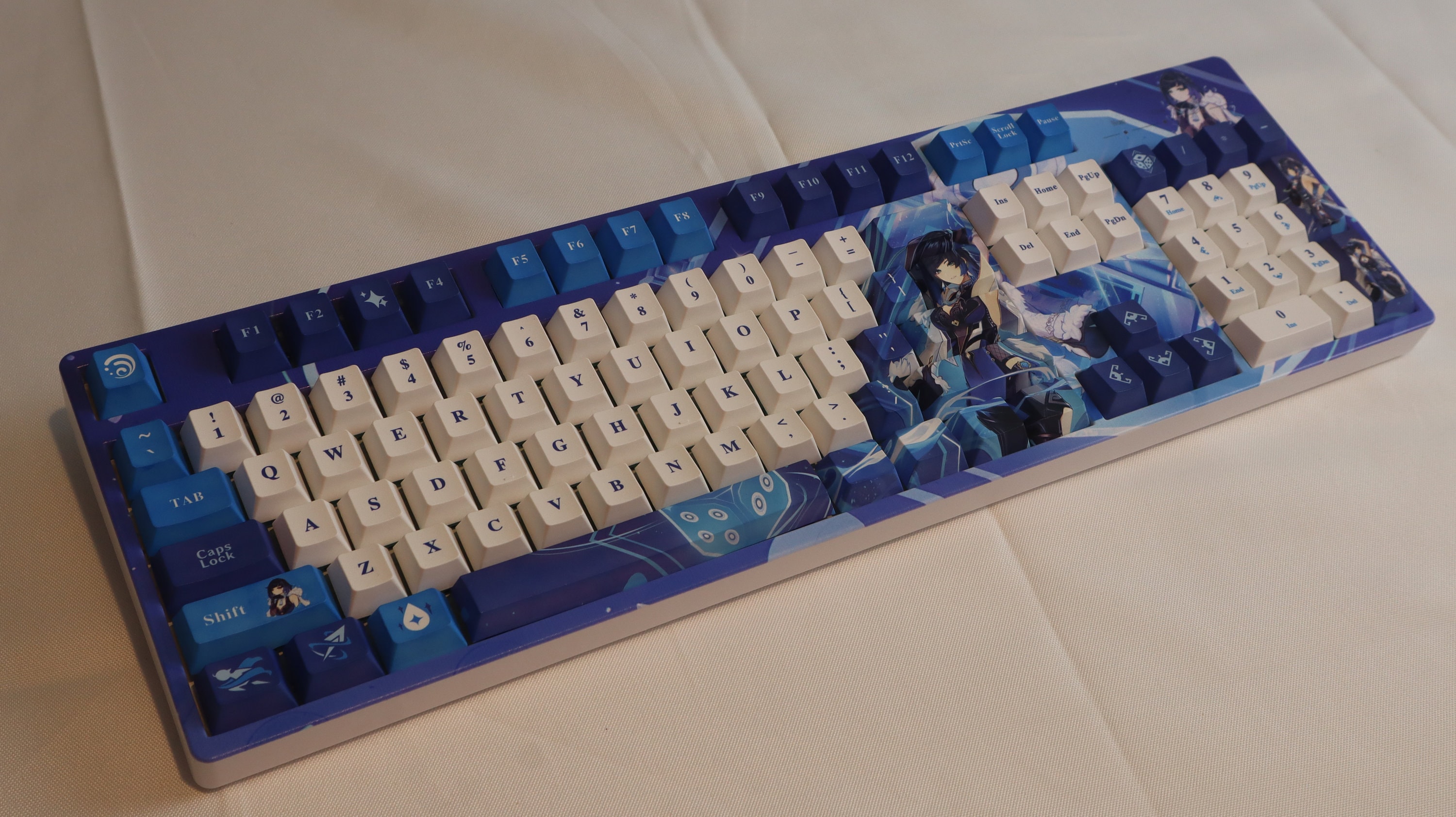 JIYUE 104 Keyboard Yelan Themed Keyboard and KTT Mint Switches - Etsy