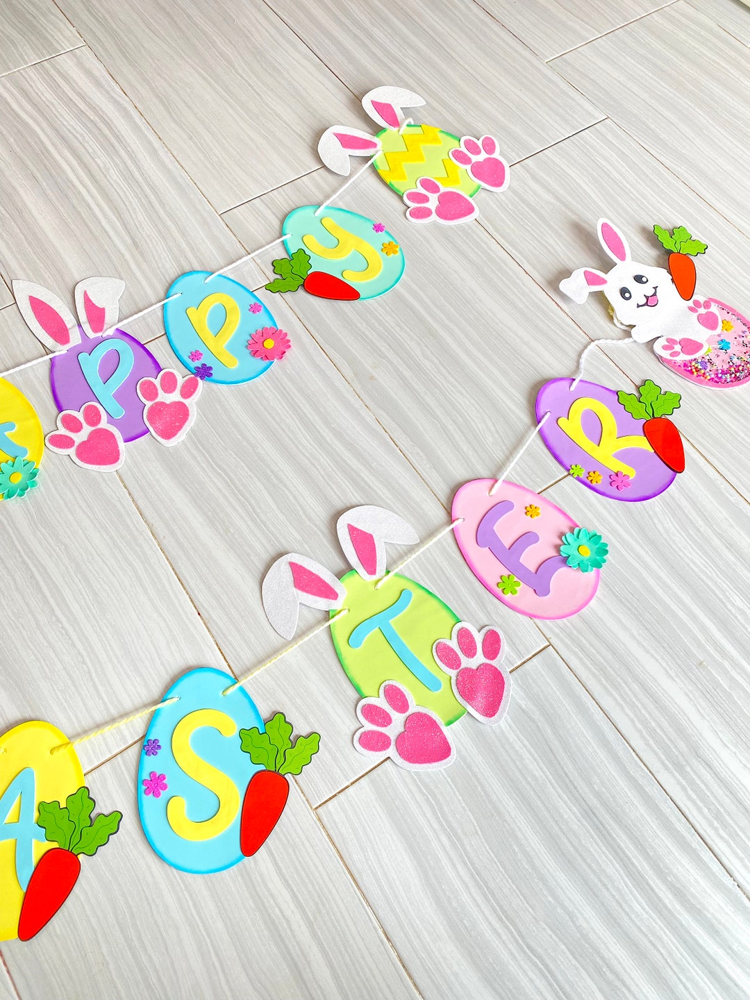 Fancy Easter Bunny Garland Flowers, Rabbit Banner for Easter, Happy ...