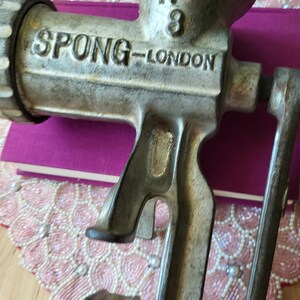 Vintage Spong N8 Meat Grinder, Retro Metal Meat Grinder Factory Made in ...