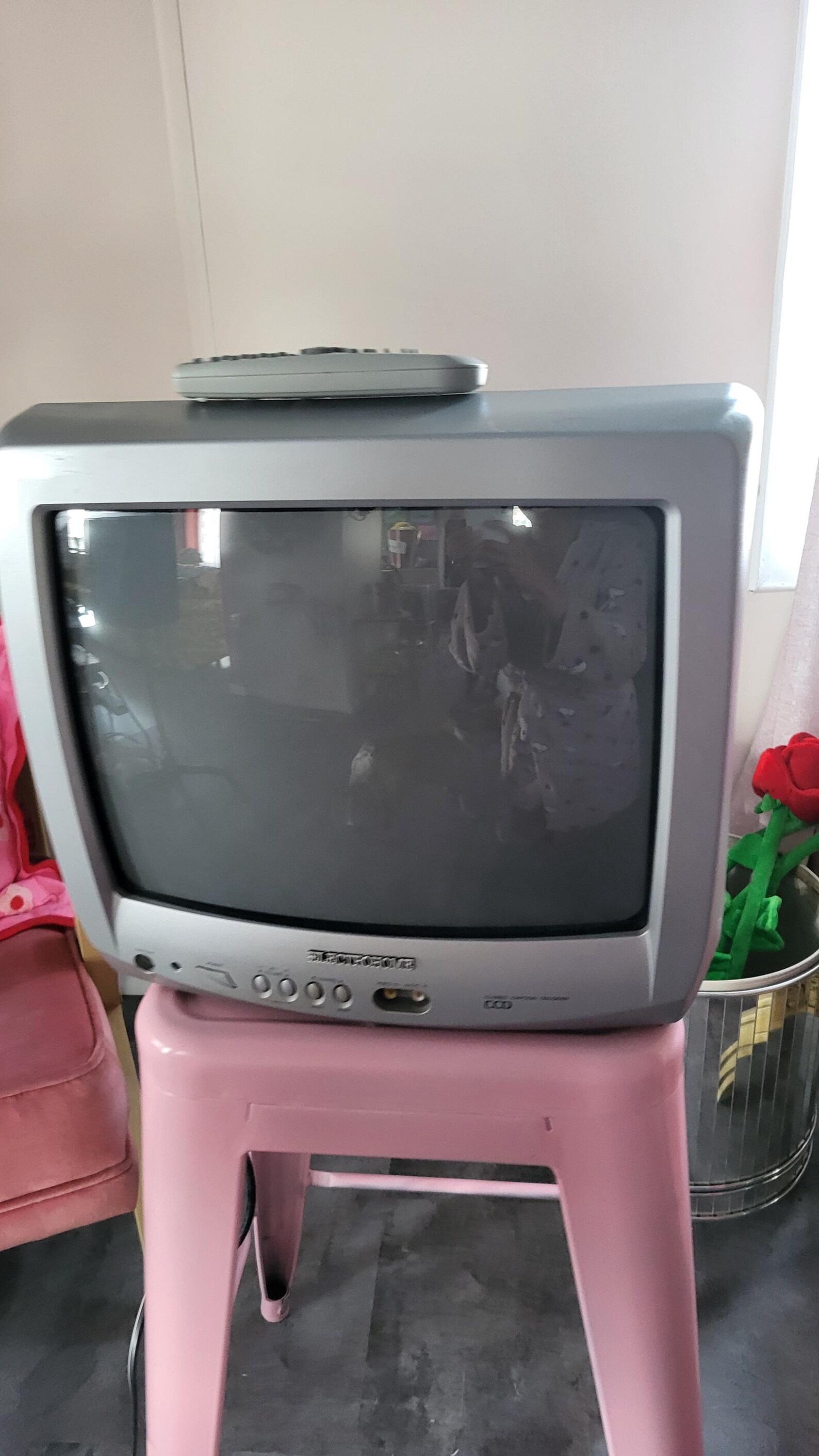 Vintage Mini TV Electrohome 13" TV Retro Color Television With Remote ...