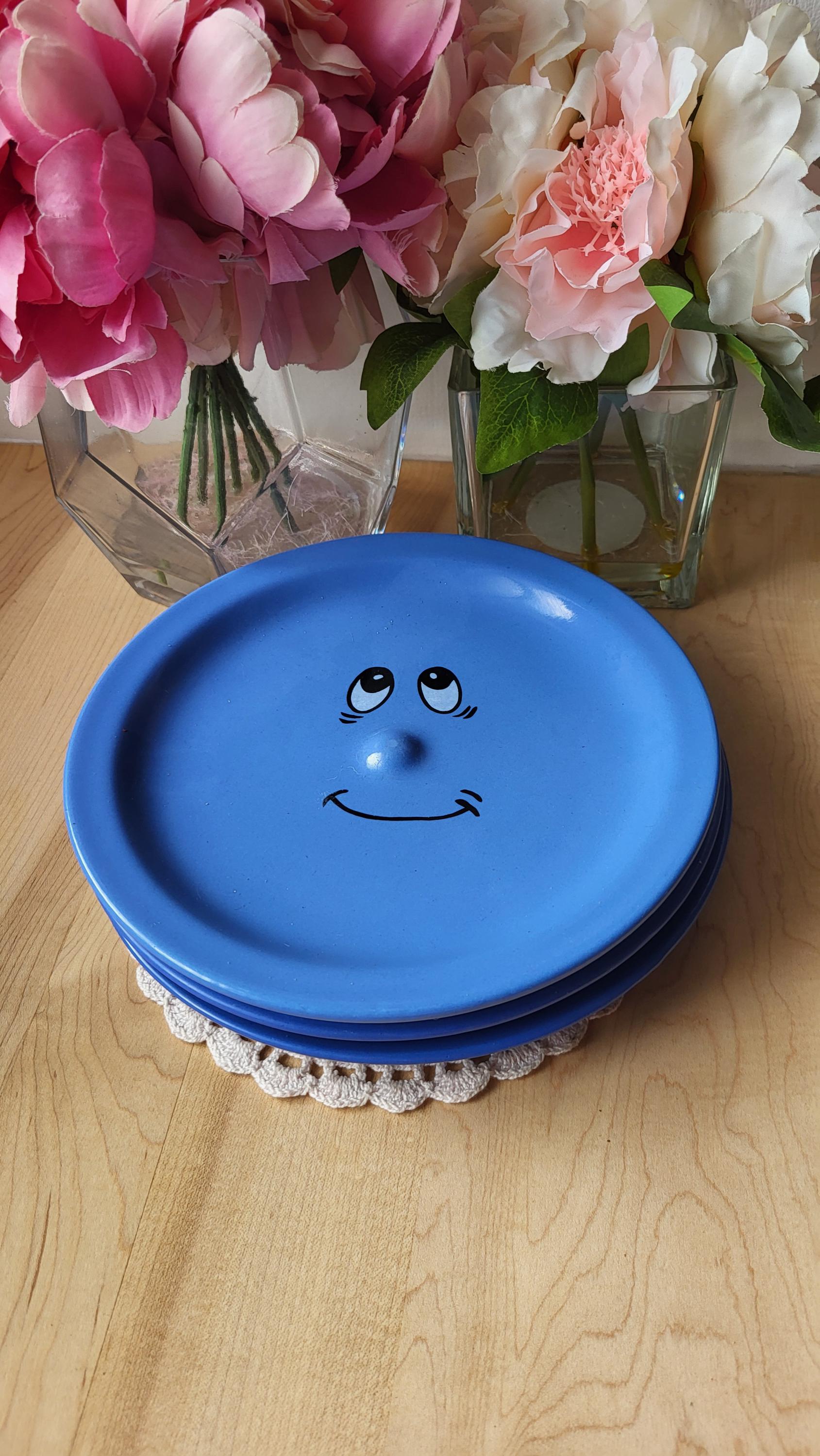 Funny Face 3D Protruding Nose Dining Plate Lot of 3 Blue Ceramic Smiley ...