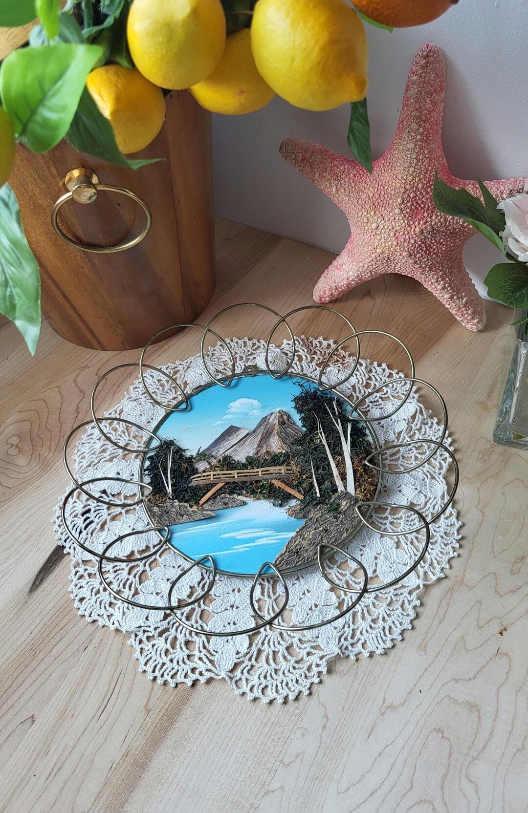 Vintage Wall Decoration Twisted Loop Wire Frame. Handmade Decoration ...