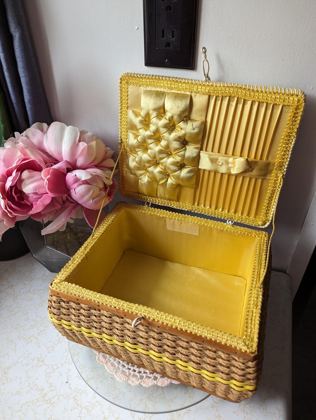 Vintage Sewing Basket, Haberdashery Basket, Hobby Gift, Sewing Basket ...