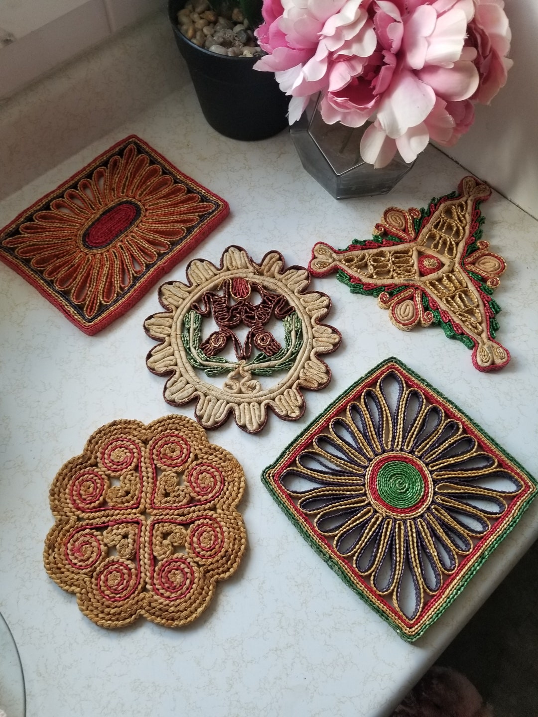 Vintage,round and Floral Wicker Rattan Trivet,set of 5 Colorful Cooking ...