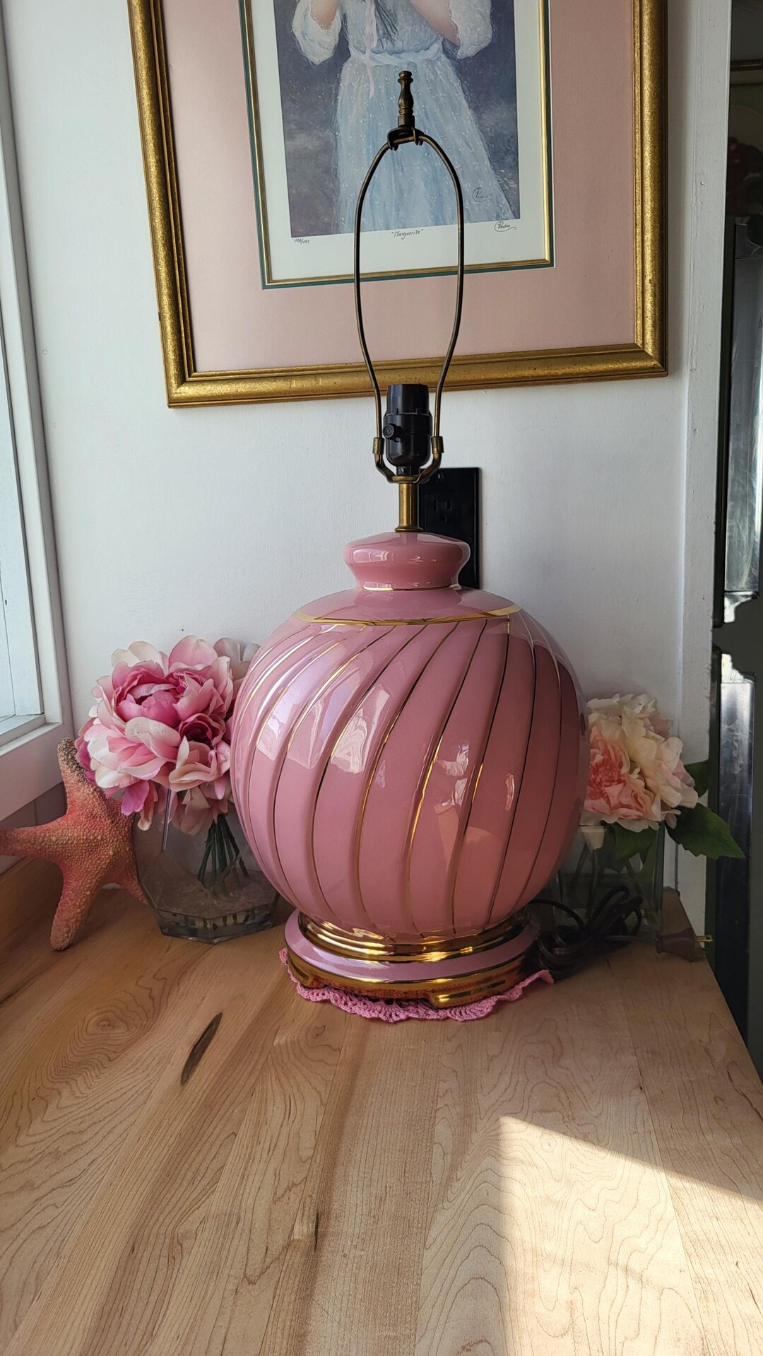 Vintage Art Deco Revival 80's Large Pink & Gold Ribbed Ceramic Round ...