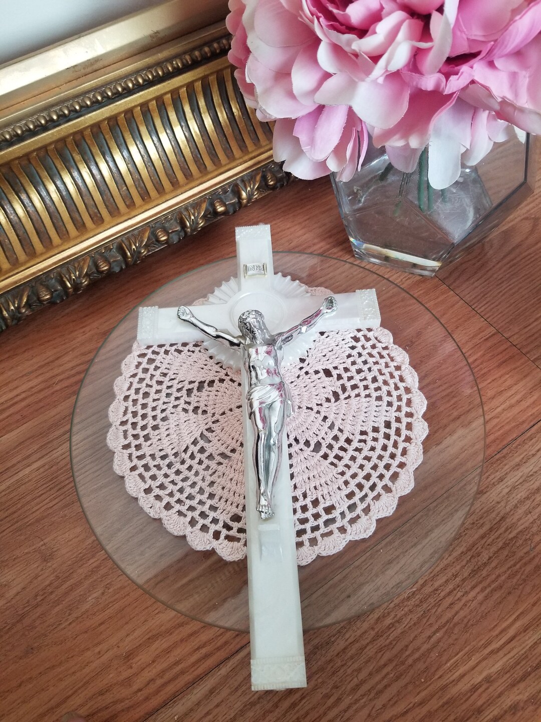 Vintage Plastic Crucifix With Jesus White Crossretro Wall - Etsy