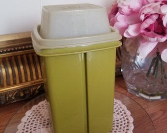 Vintage Tupperware Pickle Keeper - Etsy