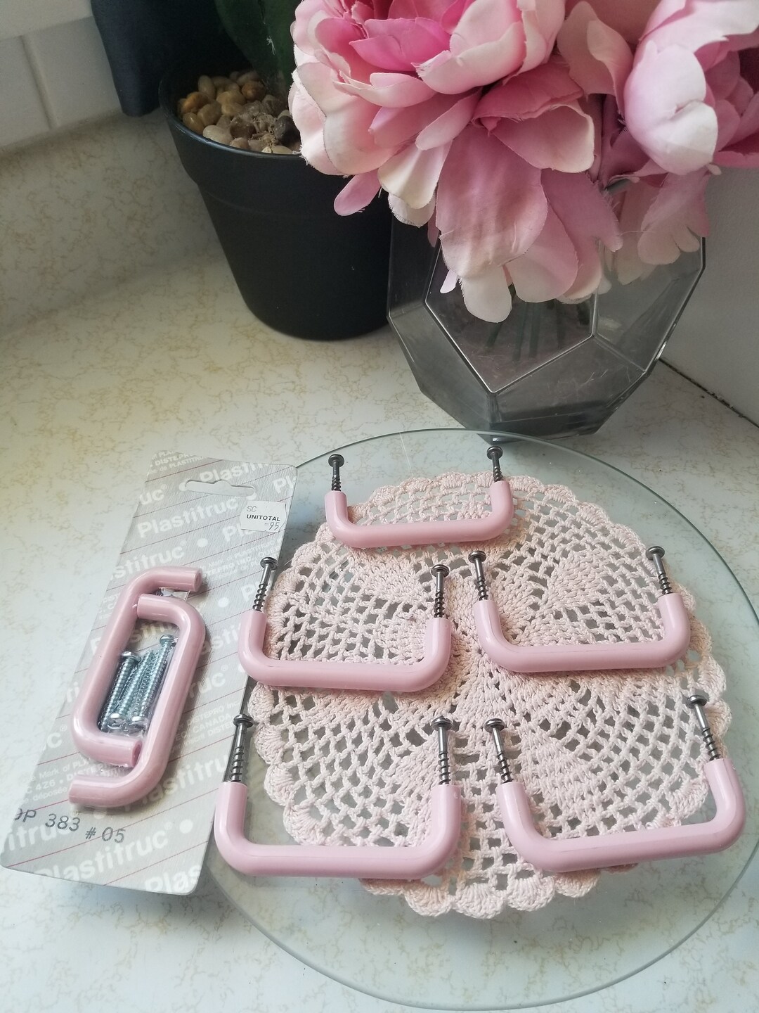 Vintage Set of 7 Drawer Pulls, Drawers Knobs, Pink Soft Pink Plastic 80 ...