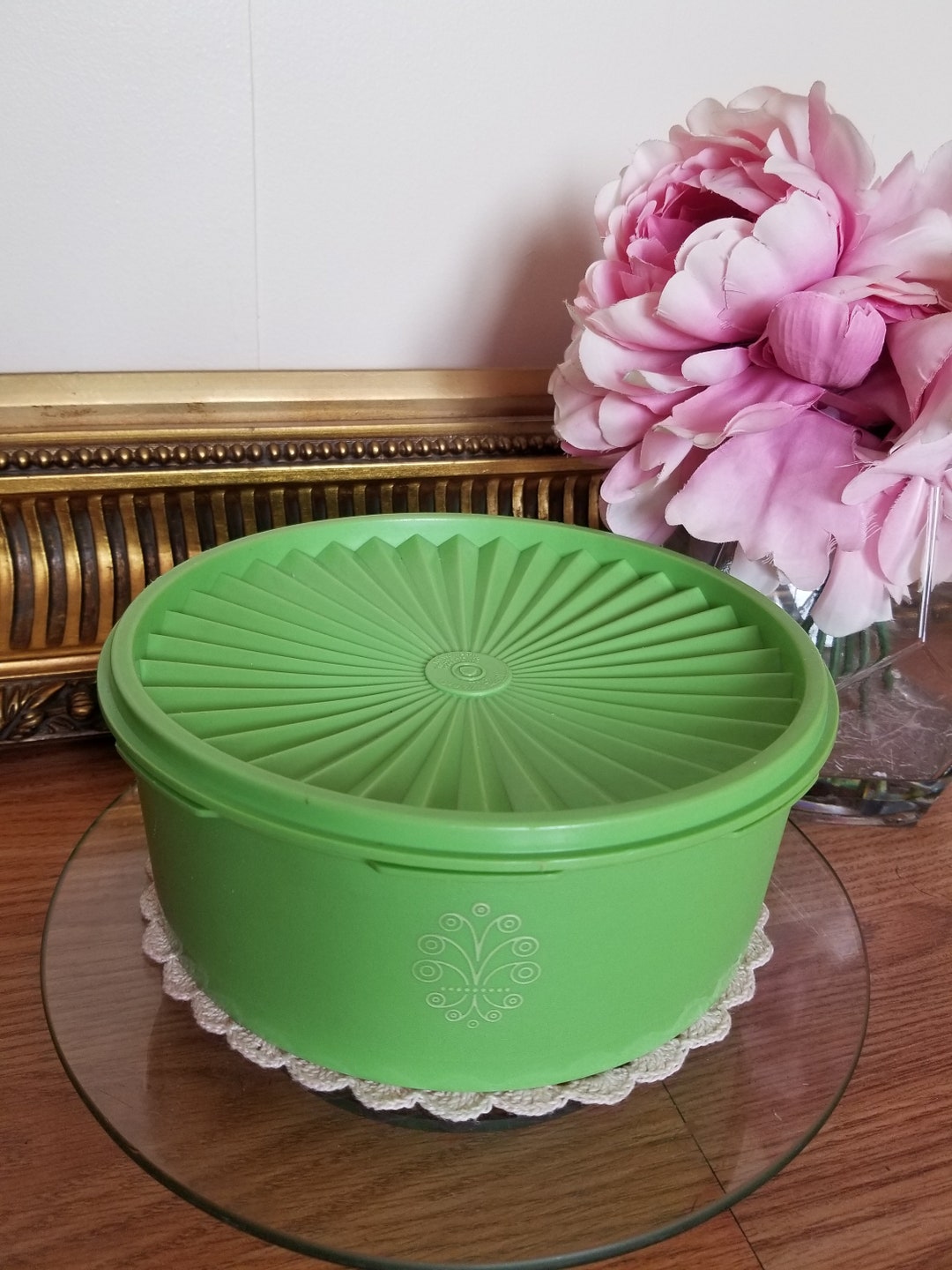 Vintage Tupperware Green Plastic Container With Lid - Kitchen ...