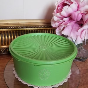 Vintage Tupperware Green Plastic Container With Lid Kitchen Accessories ...