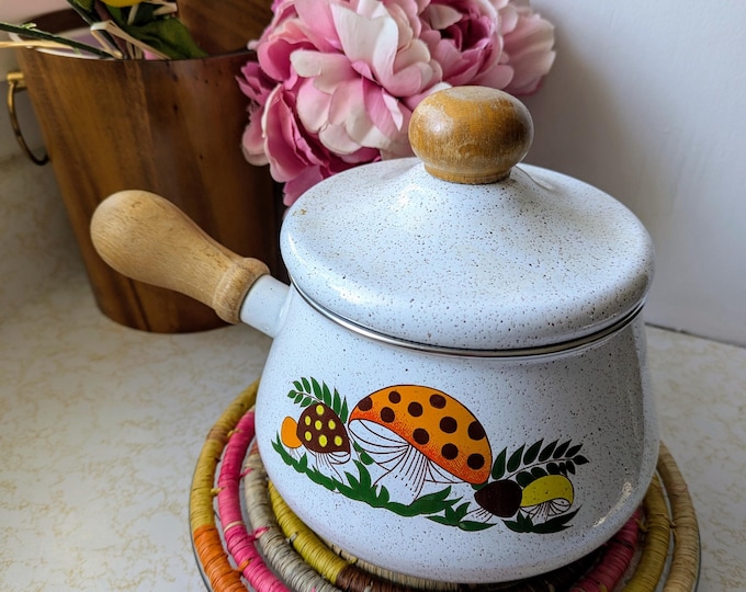 70s Merry Mushroom Enamel Fondue Pot Wooden Handle, Retro Fondue Party ...