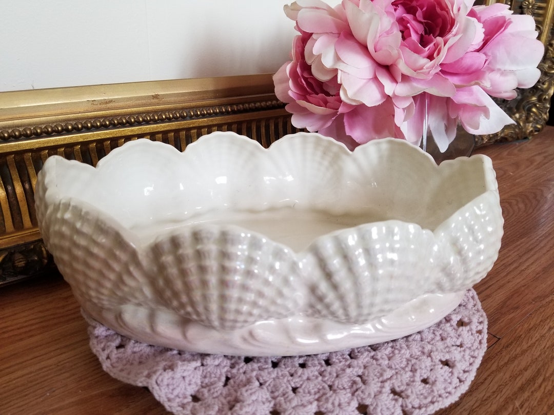 Clam Shell Bowl | Vintage 80's Ceramic Pink & White Iridescent Clam ...