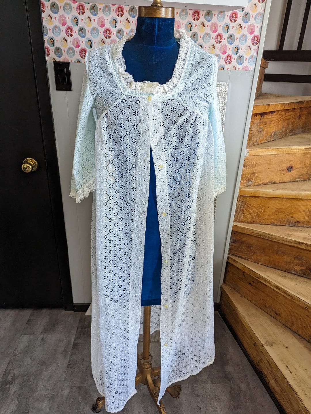 60s Peignoir Robe // Vintage 60s Pale Blue & Cream White Lace Peignoir ...