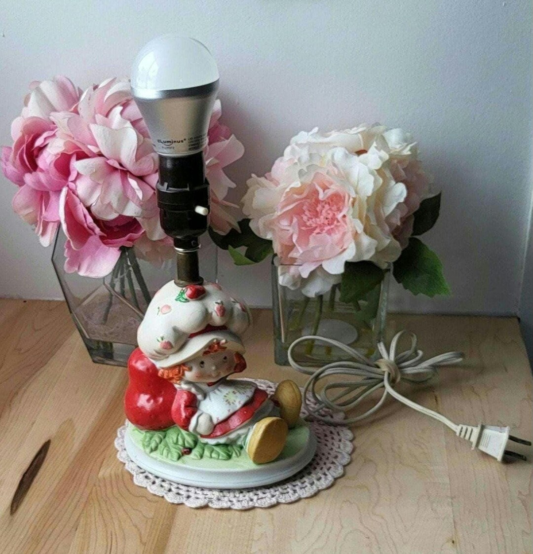 Vintage 1980s Strawberry Shortcake Ceramic Lamp. Strawberry Shortcake ...