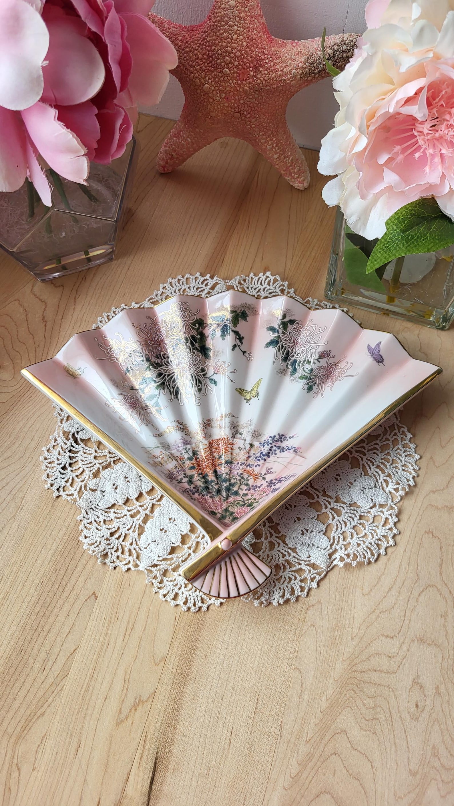 Japanese Porcelain Fan Dish Marked Kyoto Butterflies, Peonies, Gilt ...