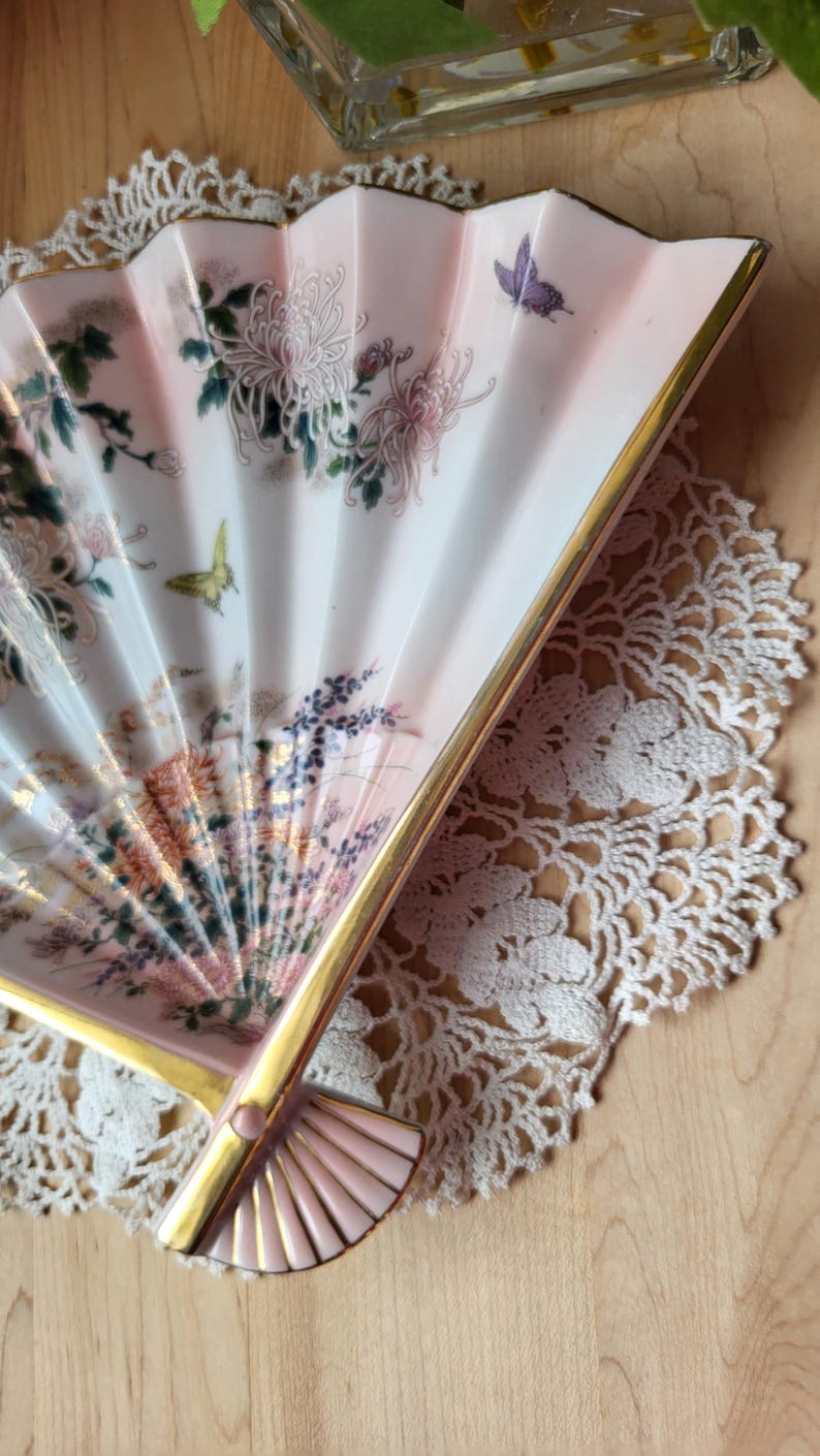 Japanese Porcelain Fan Dish Marked Kyoto Butterflies, Peonies, Gilt ...