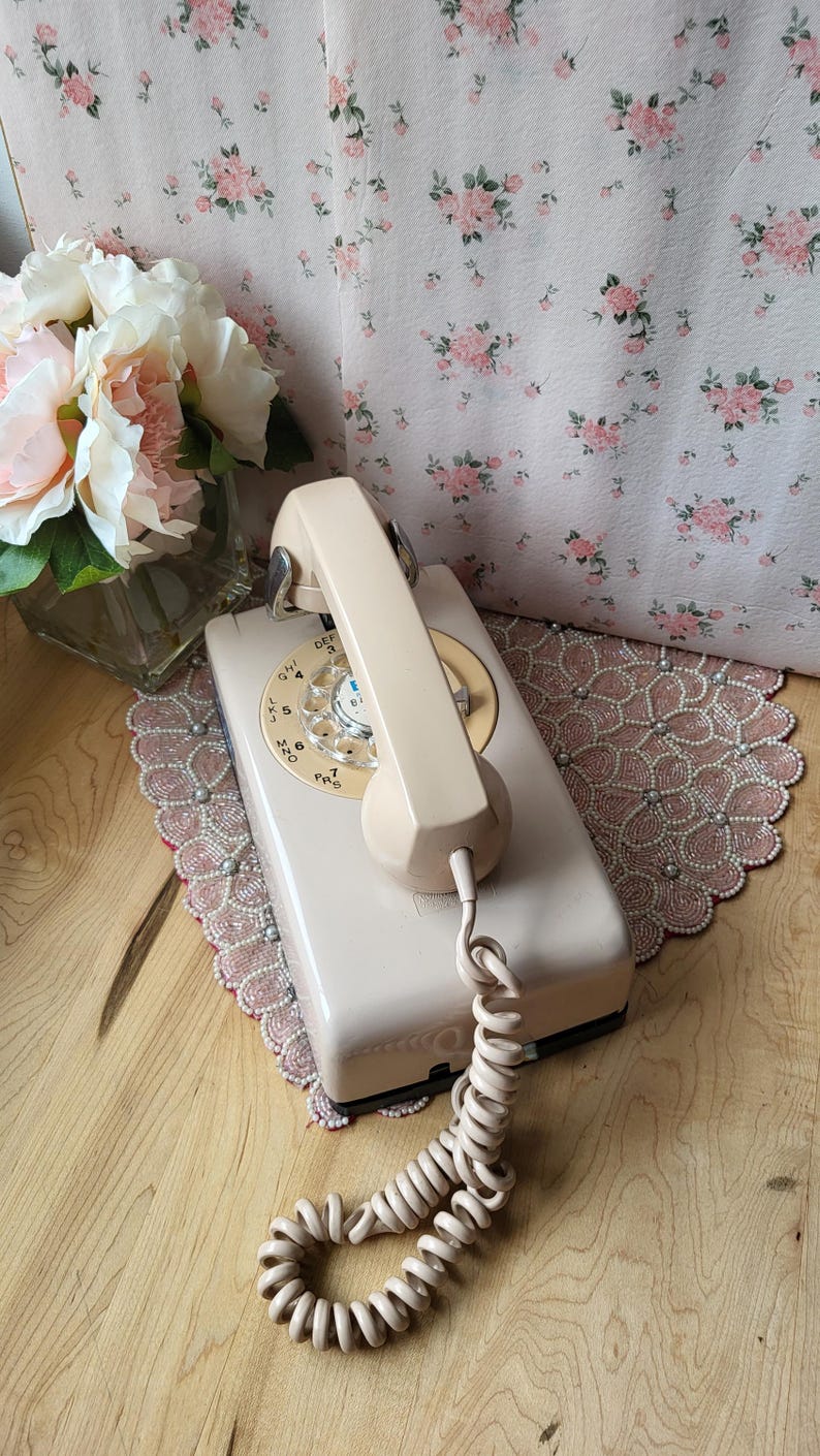 Vintage Pink - Beige Rotary Wall Mounted Phone, Northern Electric, G3 ...