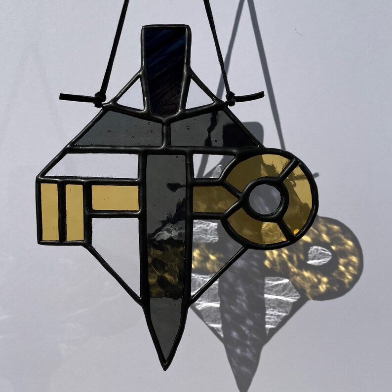 Rogue D&D Class Symbol Stained Glass Suncatcher - Etsy
