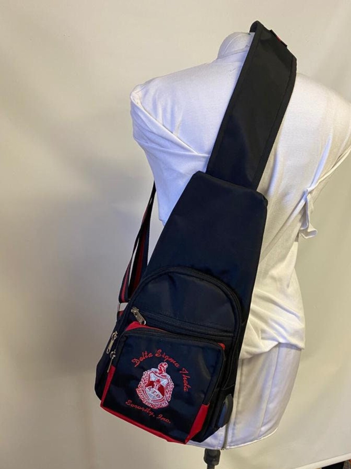 Delta Sigma Theta Black&red 1 Shoulder Crossbody - Etsy