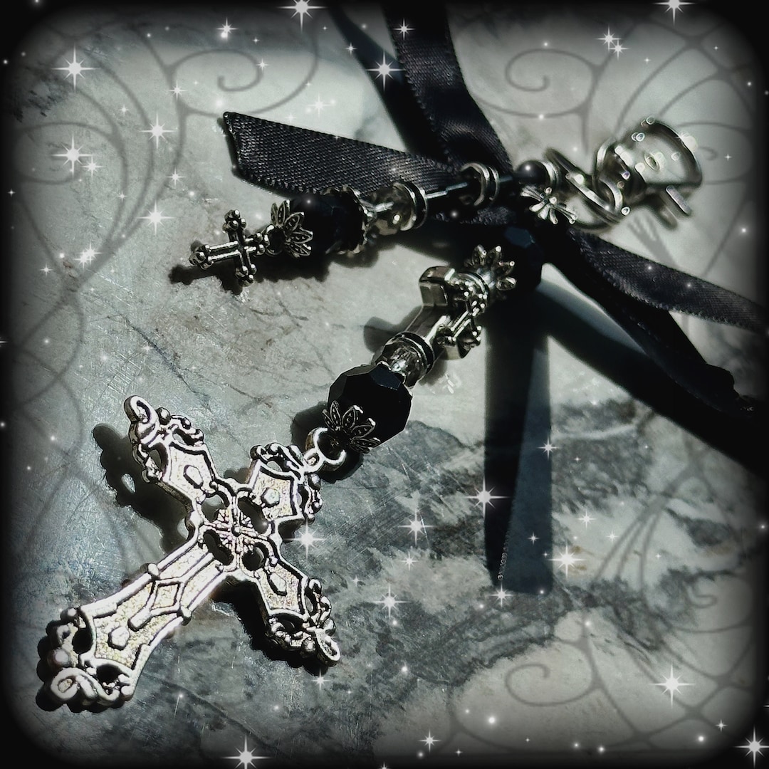 Gothic Keychain Grunge Accessory Y2K Phonecharm Gift for Goth Edgy ...