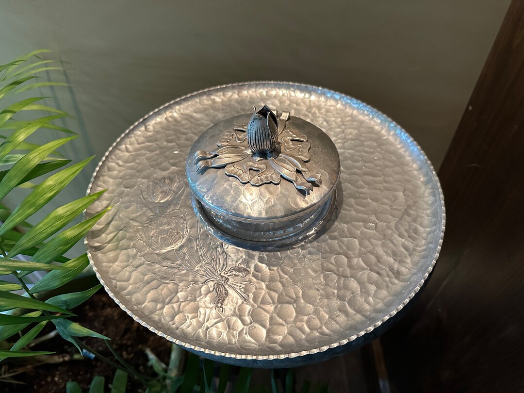 RODNEY KENT Hammered Aluminum Tulip Cover Trinket Dish & Tray - Etsy