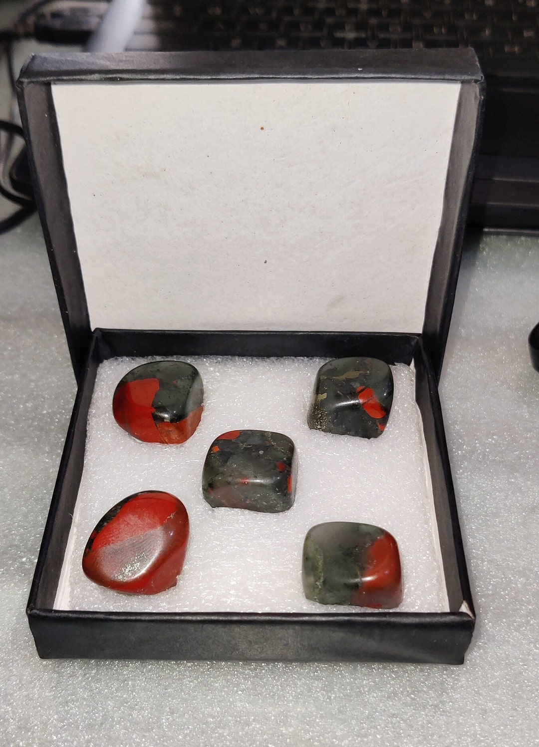 Bloodstone Tumbled Crystals Set: Ethically Sourced Healing Stones - Etsy