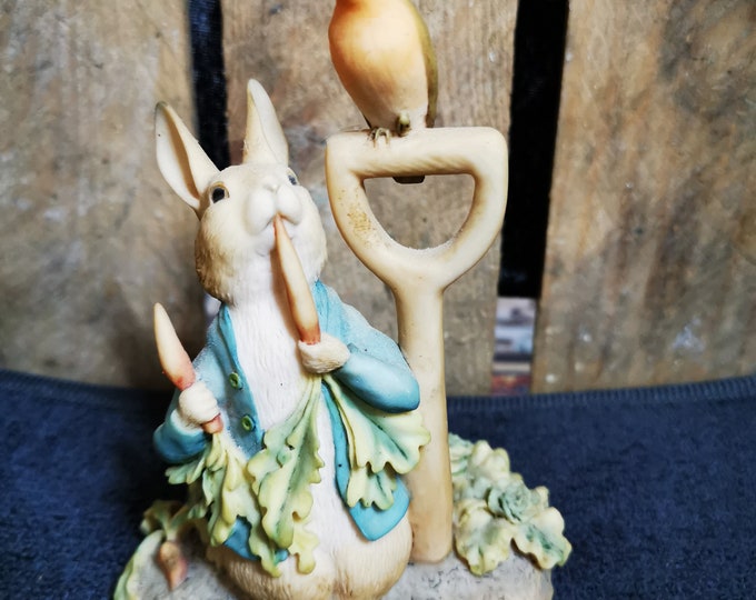 Beatrix Potter Peter Rabbit Eating a Radish Figure BP16 From 1987 - Etsy