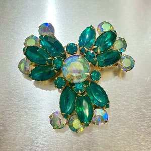 Old Hollywood Vintage Costume Jewelry Bundle Set Of4 Includes 2brooches ...
