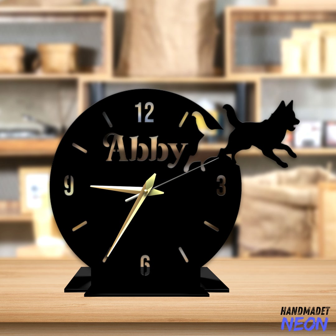 Custom Siberian Husky Dog Tabletop Metal Clock Husky Dog Office Desktop ...