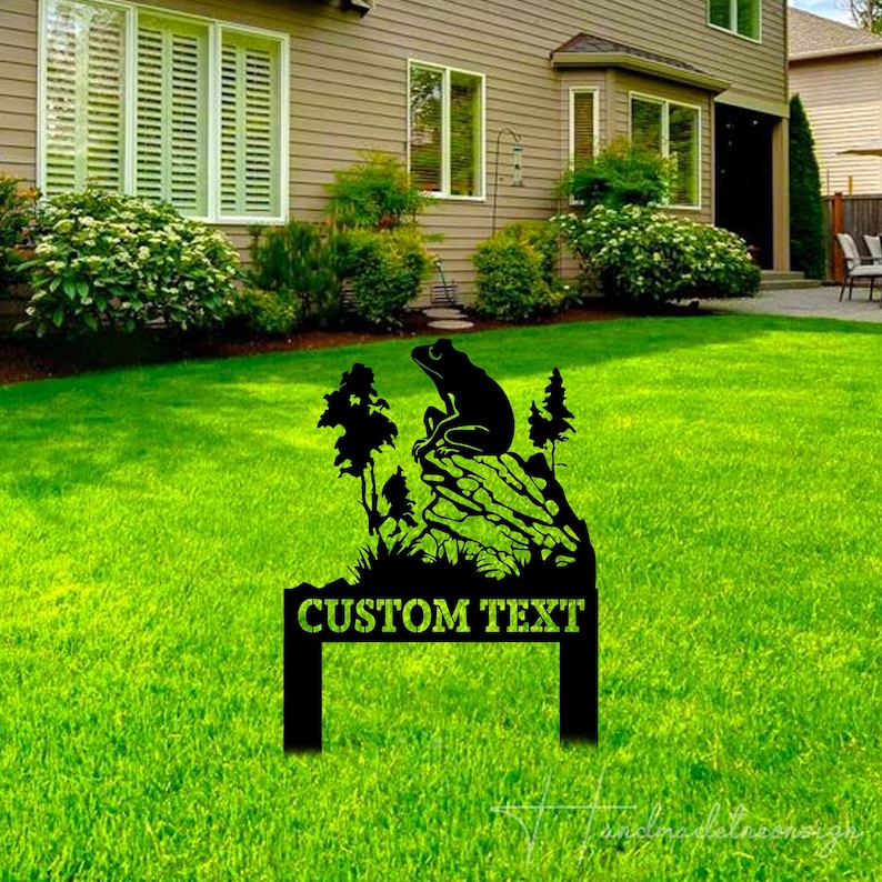 Custom Outdoor Frog Metal Sign With Stakes - Personalized Outdoor Frog ...
