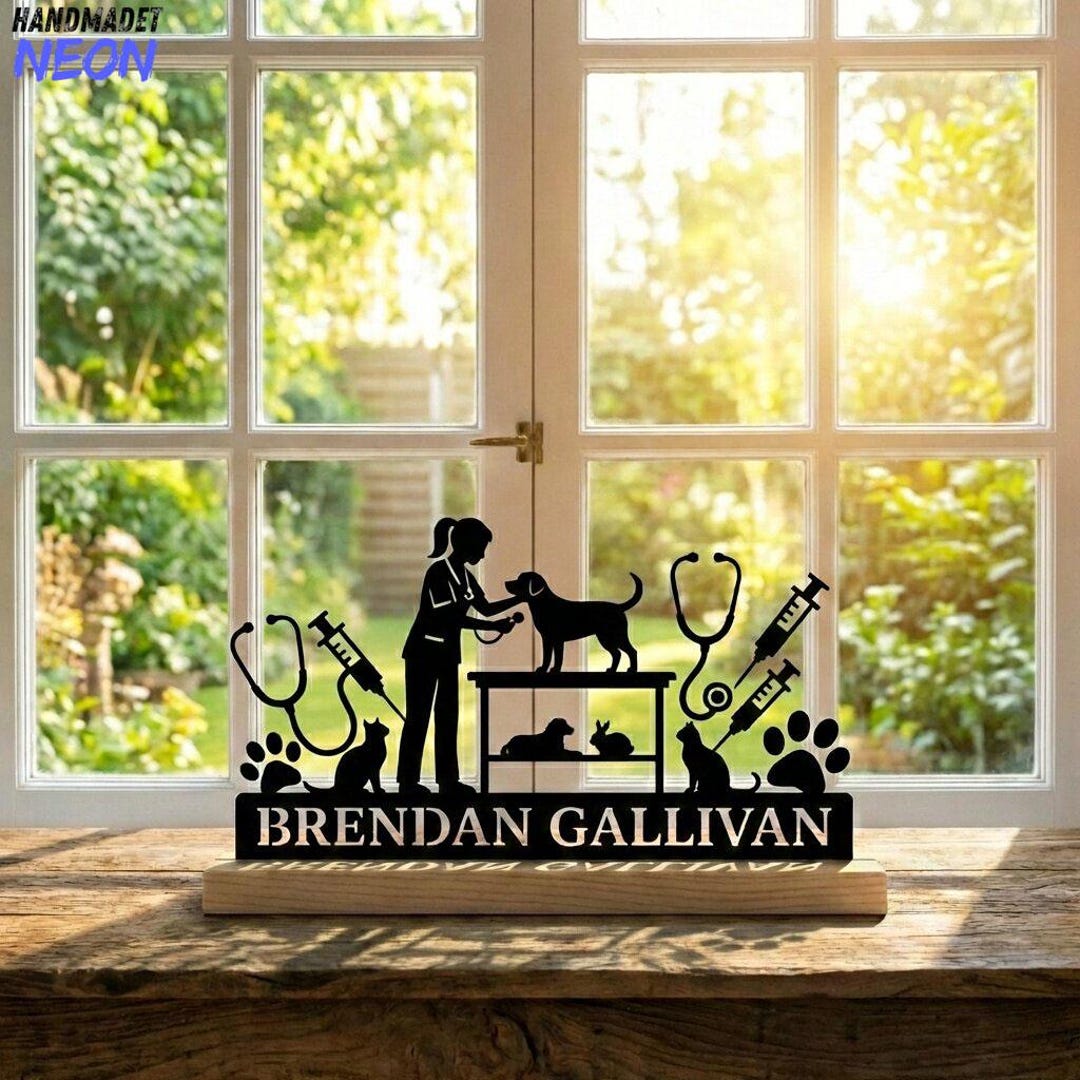 Custom Veterinarian Metal Desk Decor, Personalized Vet Tech Gift ...