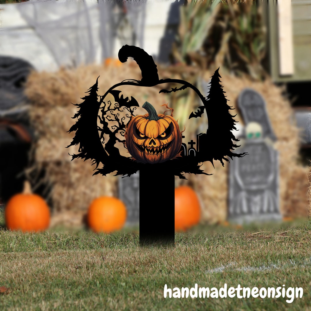 Custom Halloween Spooky Pumpkin Stake Sign, Happy Halloween Garden ...