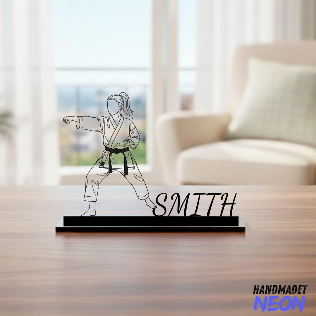 Karate Girl Metal Table Decor: Martial Arts Ornament, Karate Athletes ...