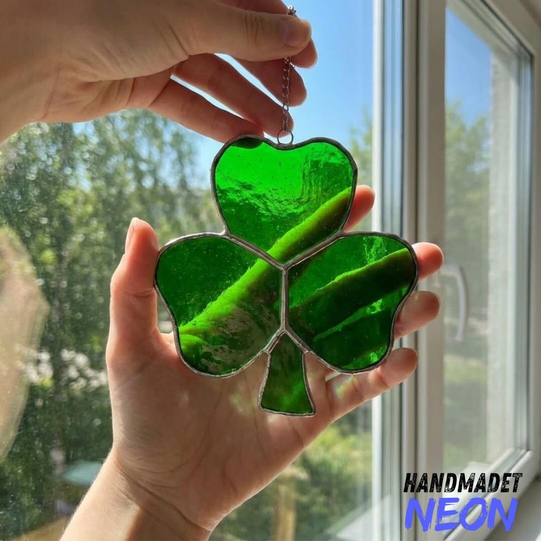Personalized Clover Leaf Stained Glass Suncatcher, Leaf Clover Window ...