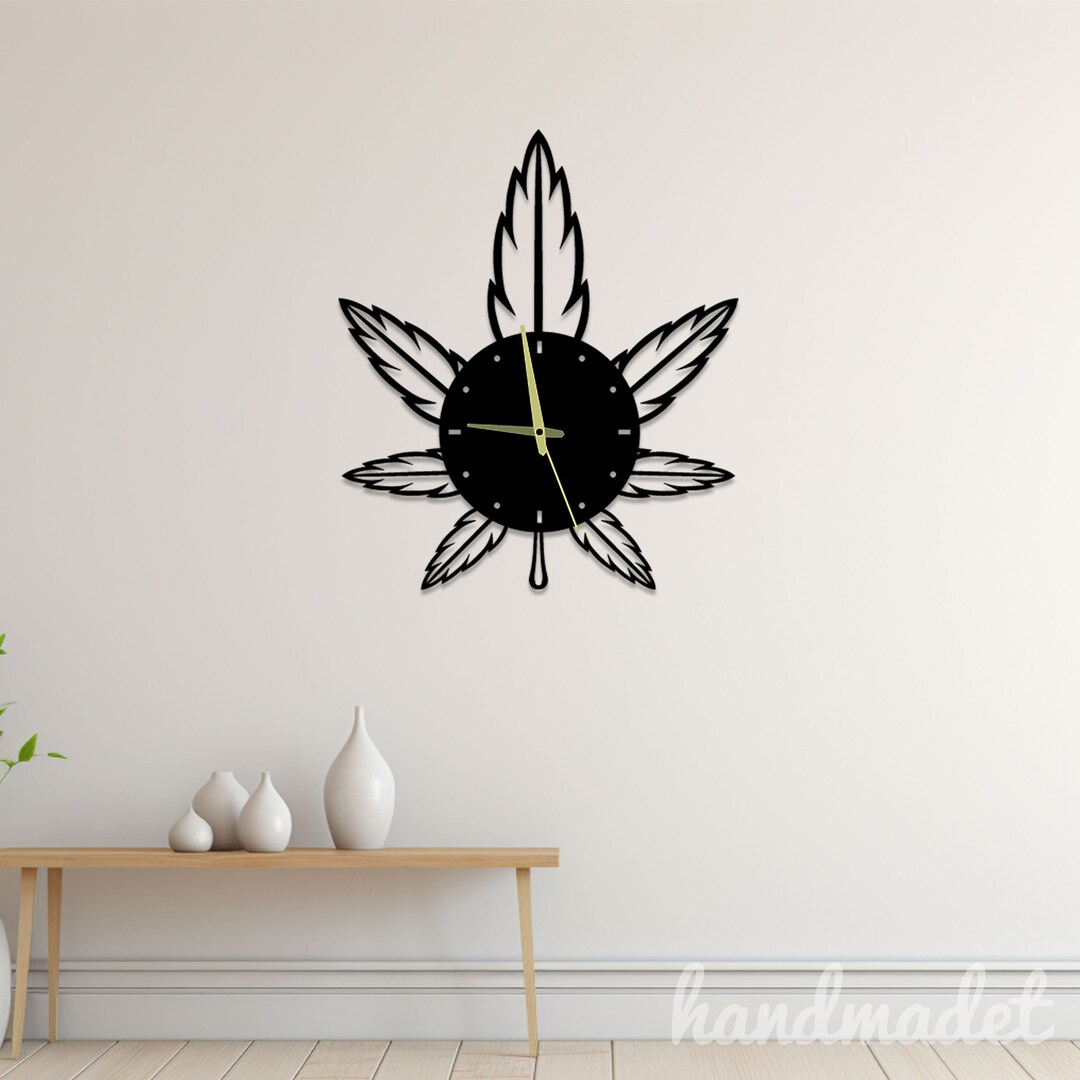 Weed Leaf Wall Clock Unique, Weed Leaf Round Wall Clock, Smoking ...