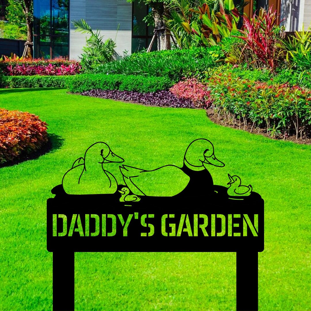 Custom Outdoor Duck Family Metal Sign With Stakes - Personalized ...