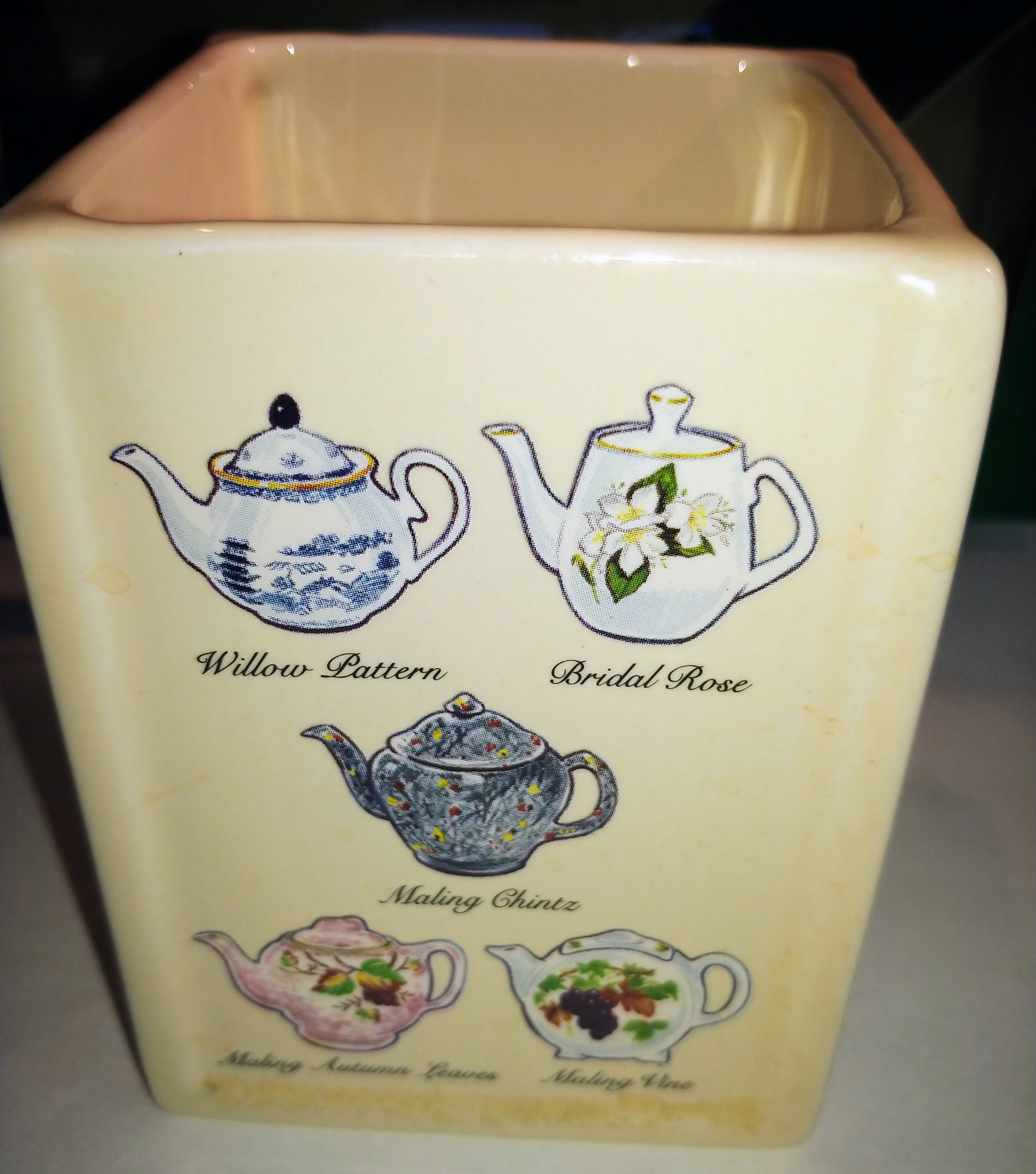 Boxed Ringtons Heritage Collection Teapot Caddy, Tea Bag Holder ...