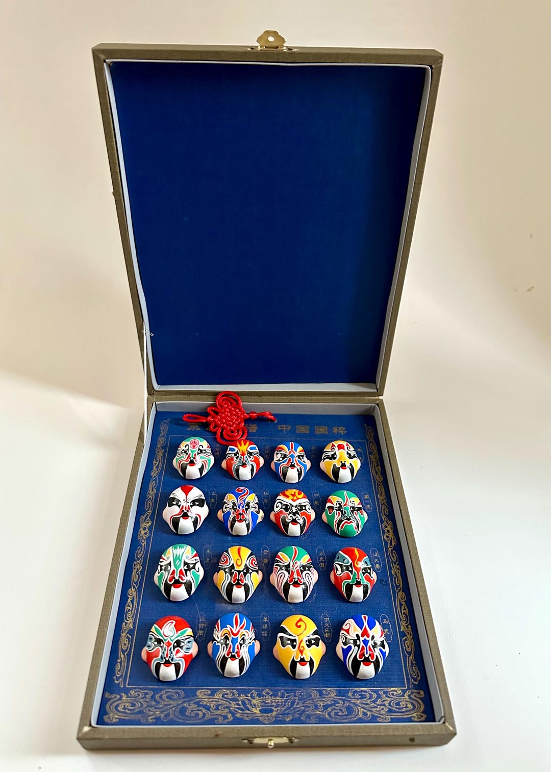 Vintage Set of 16 Handpainted Mini Chinese Opera Theater Masks. W ...