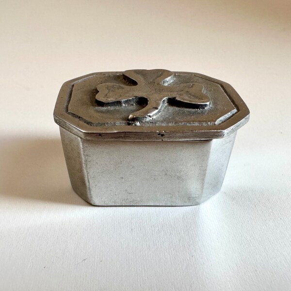 Vintage Pill Box - Etsy