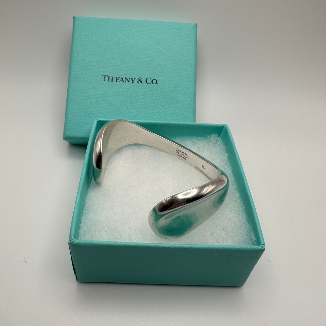 Tiffany & Co. AUTHENTIC Sterling Silver Thumbprint Cuff, Elsa Perretti ...