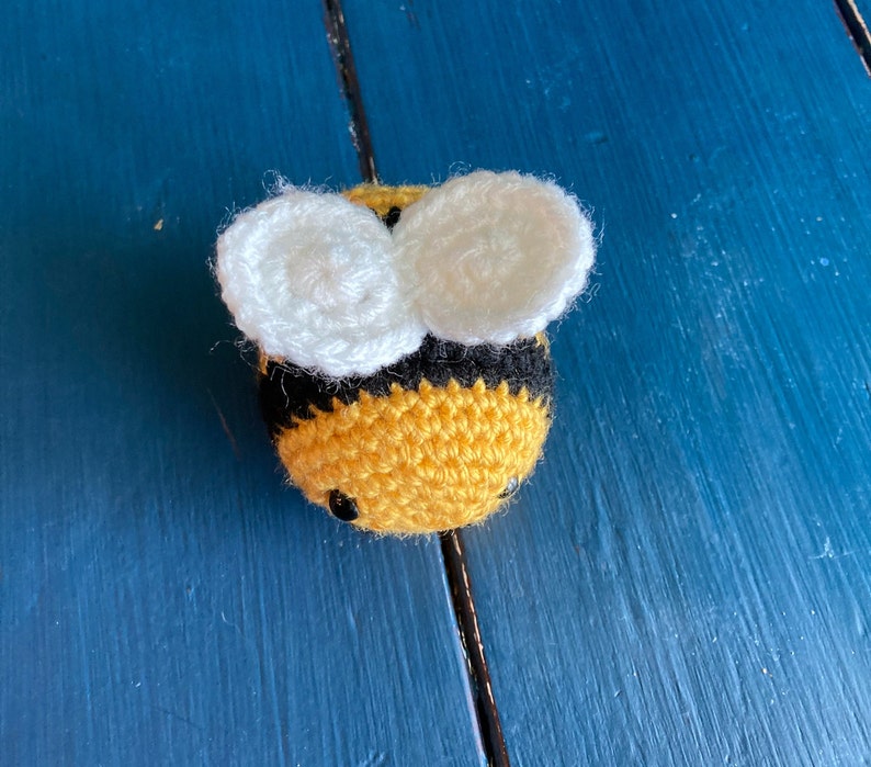 Amigurumi Crochet Pattern - Happy Bee - Etsy