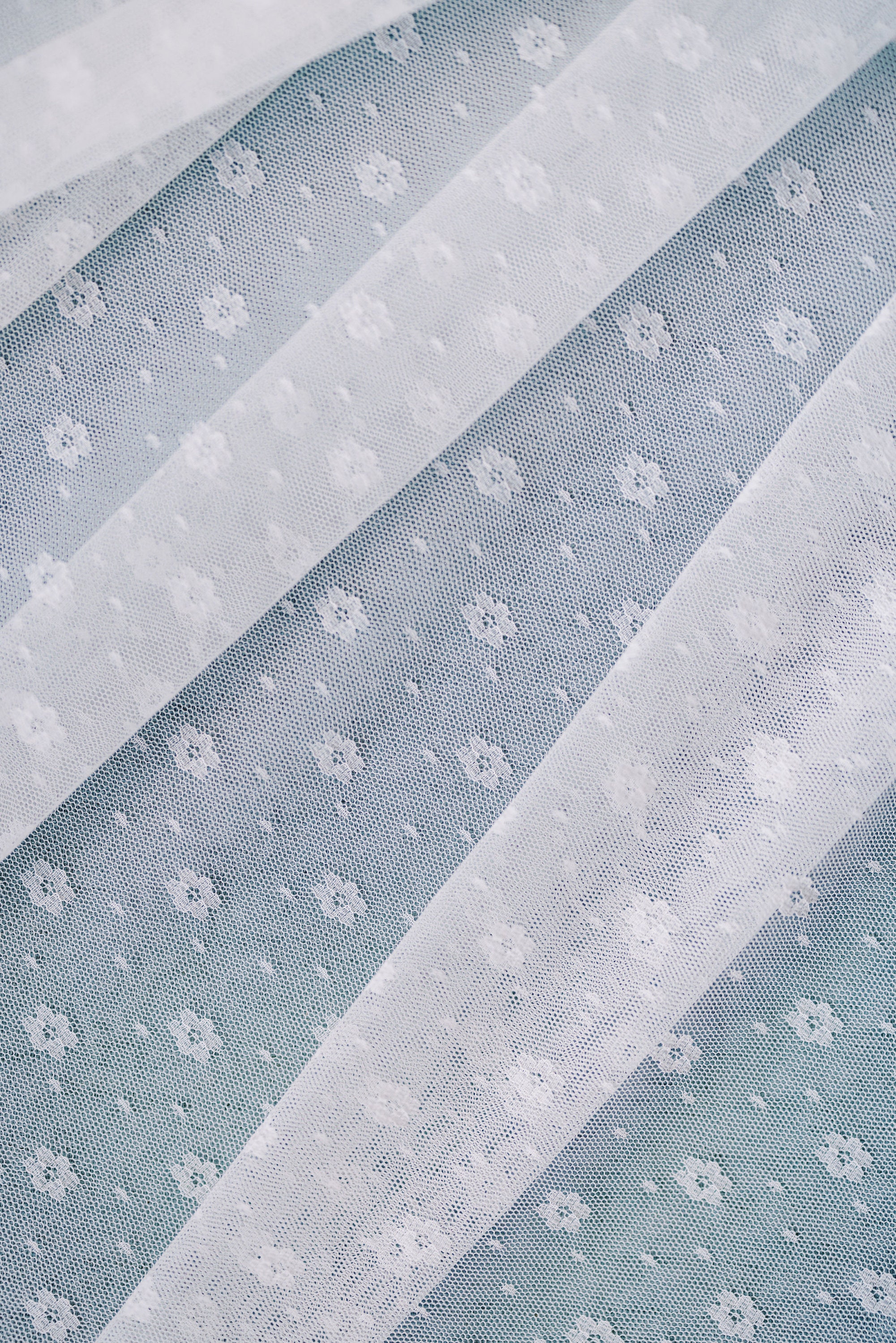 The Darla Veil Daisy and Swiss Dot Floral Veil, Whimsical Veil ...