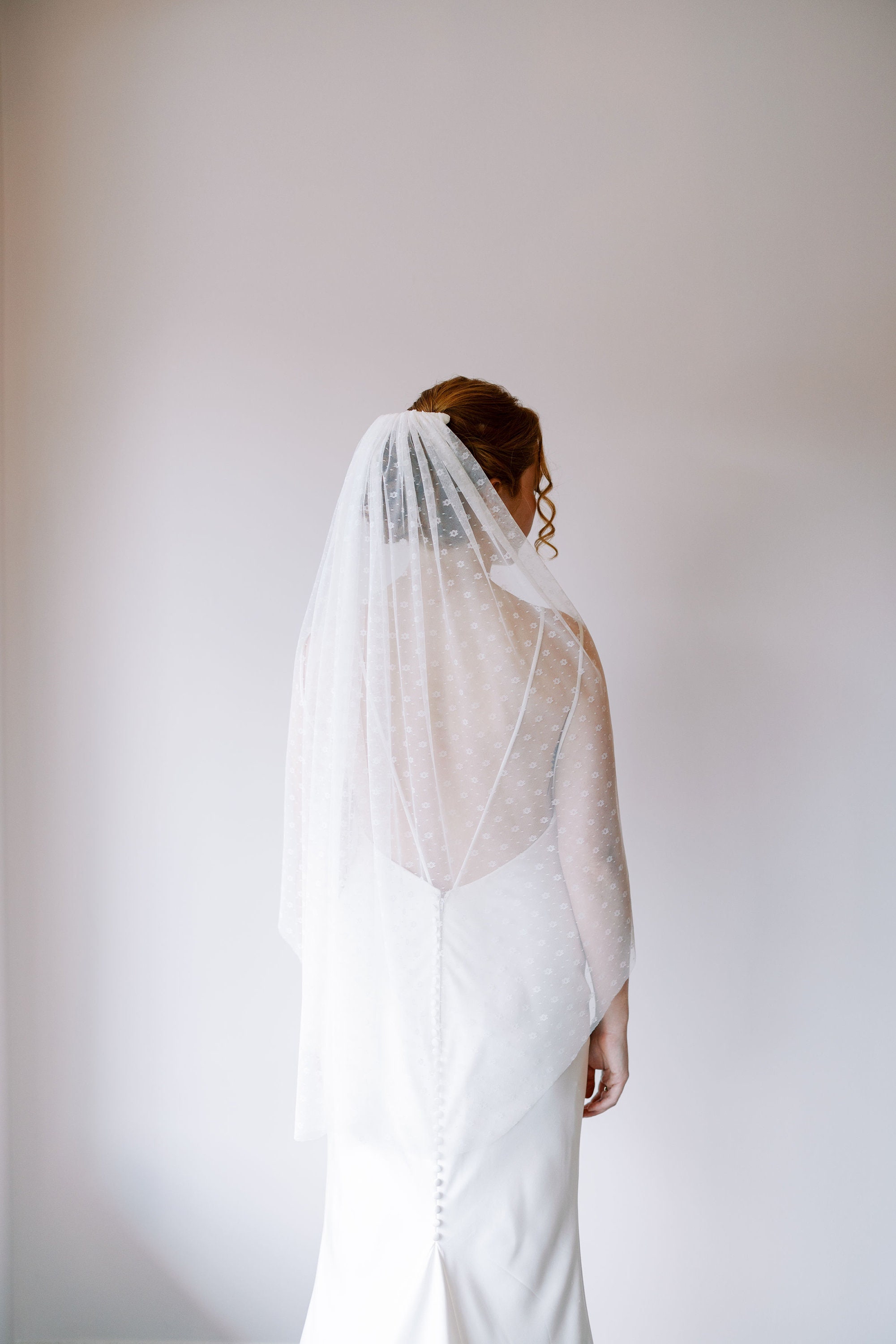 The Darla Veil Daisy and Swiss Dot Floral Veil, Whimsical Veil ...