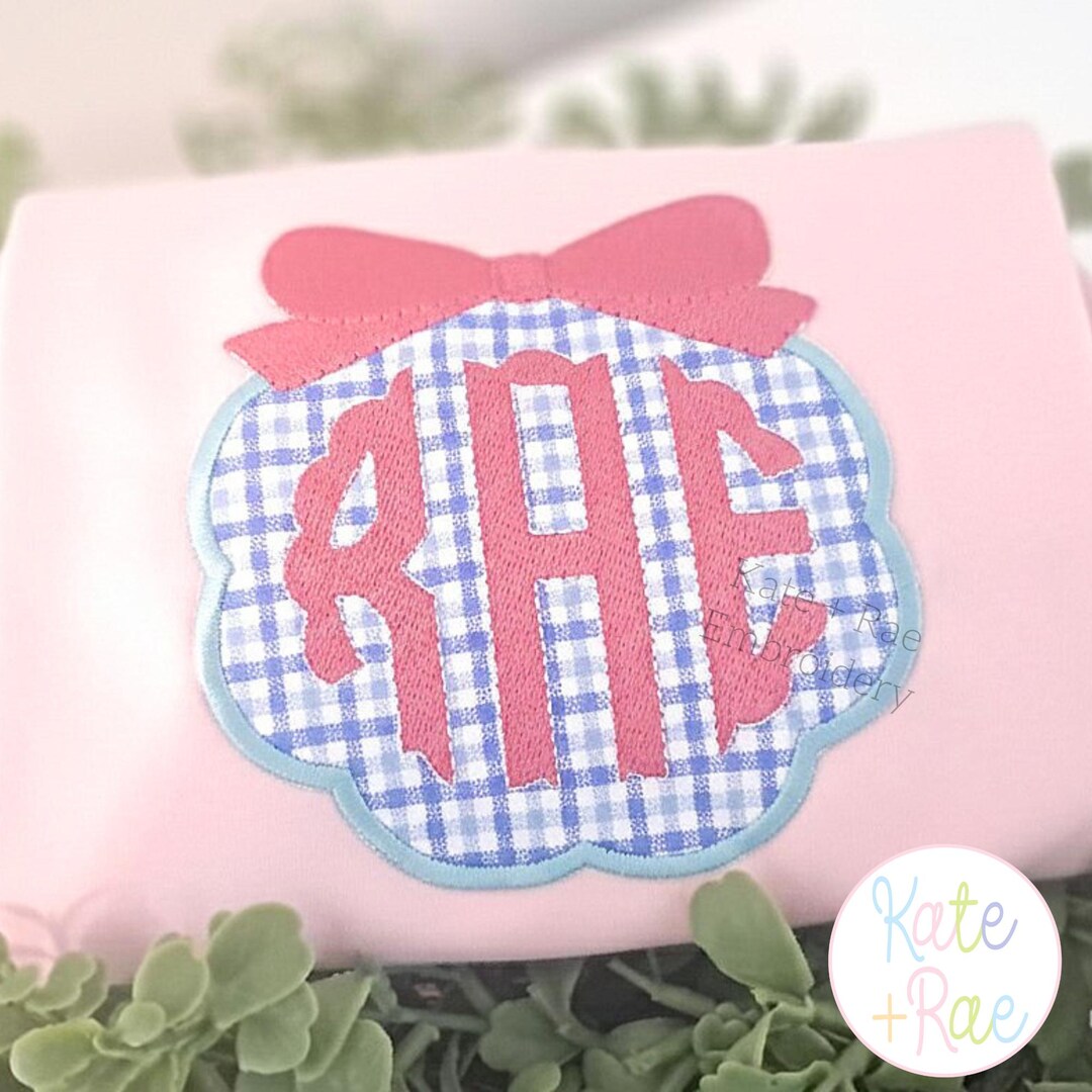 Scallop Circle Monogram Frame With Bow Satin Stitch Applique Embroidery ...