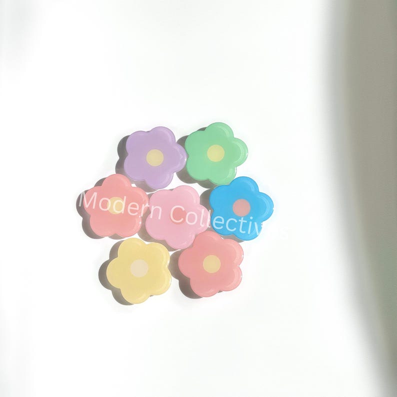 Cute Flower Core Phone Grip, Phone Holder, Phone Stand, Cute Phone ...