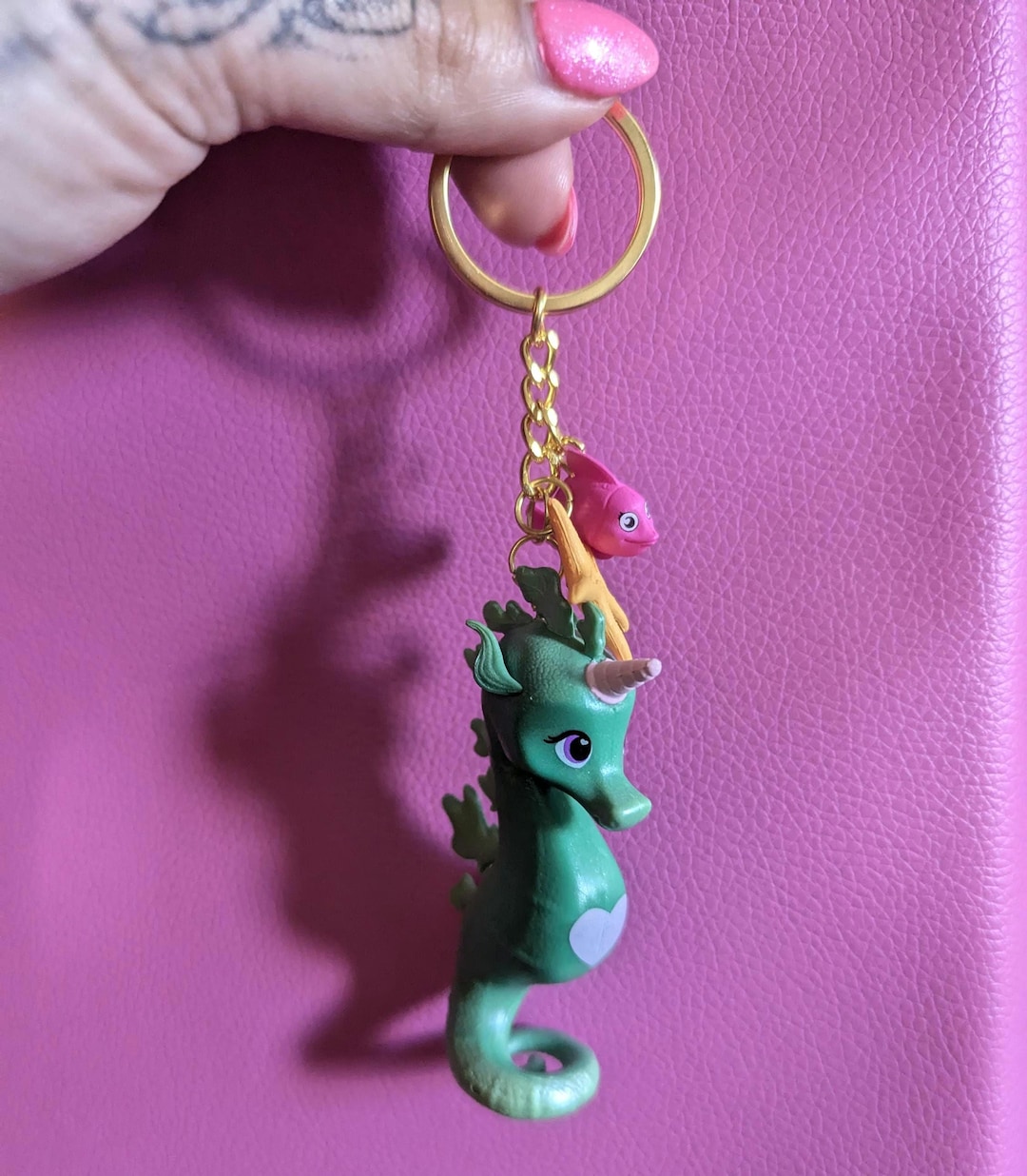 Seahearts Seahorse Keychain - Etsy