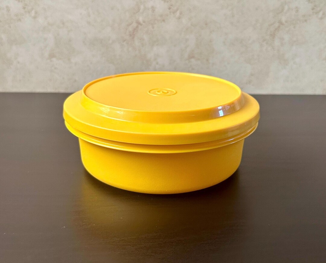 Tupperware Seal-n-serve Lemon Medium Bowl #1253 and Lid #1207; Tupper ...