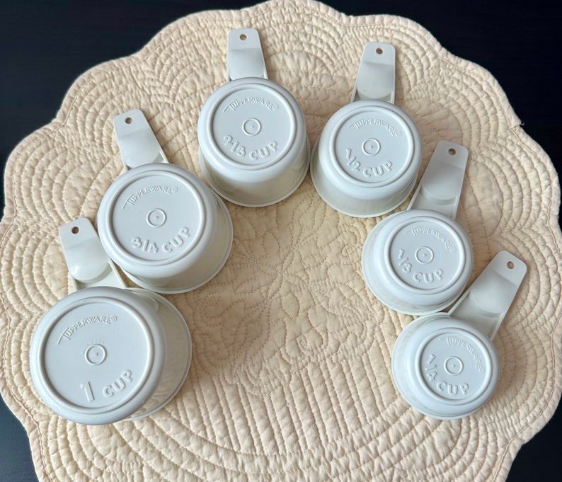 Tupperware White Measuring Cups Complete Set of 6 Vintage Vtg Retro ...